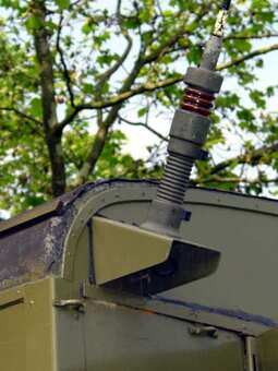 JAPMODELS GMC SHELTER RADIO • JAPMODELS